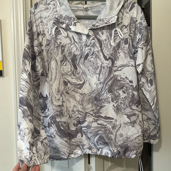 SO | Jackets & Coats | So M White And Gray Marble Rain Jacket With Hood ...
